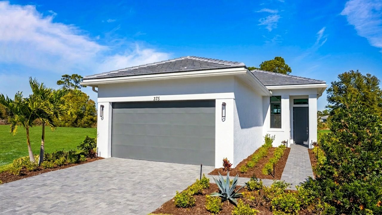 375 SE Via Sangro | Move in Ready